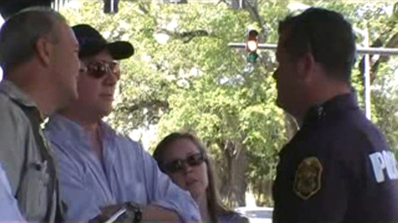 Documentary Footage: Mike Rinder and Mark Rathbun Trespass Stunt